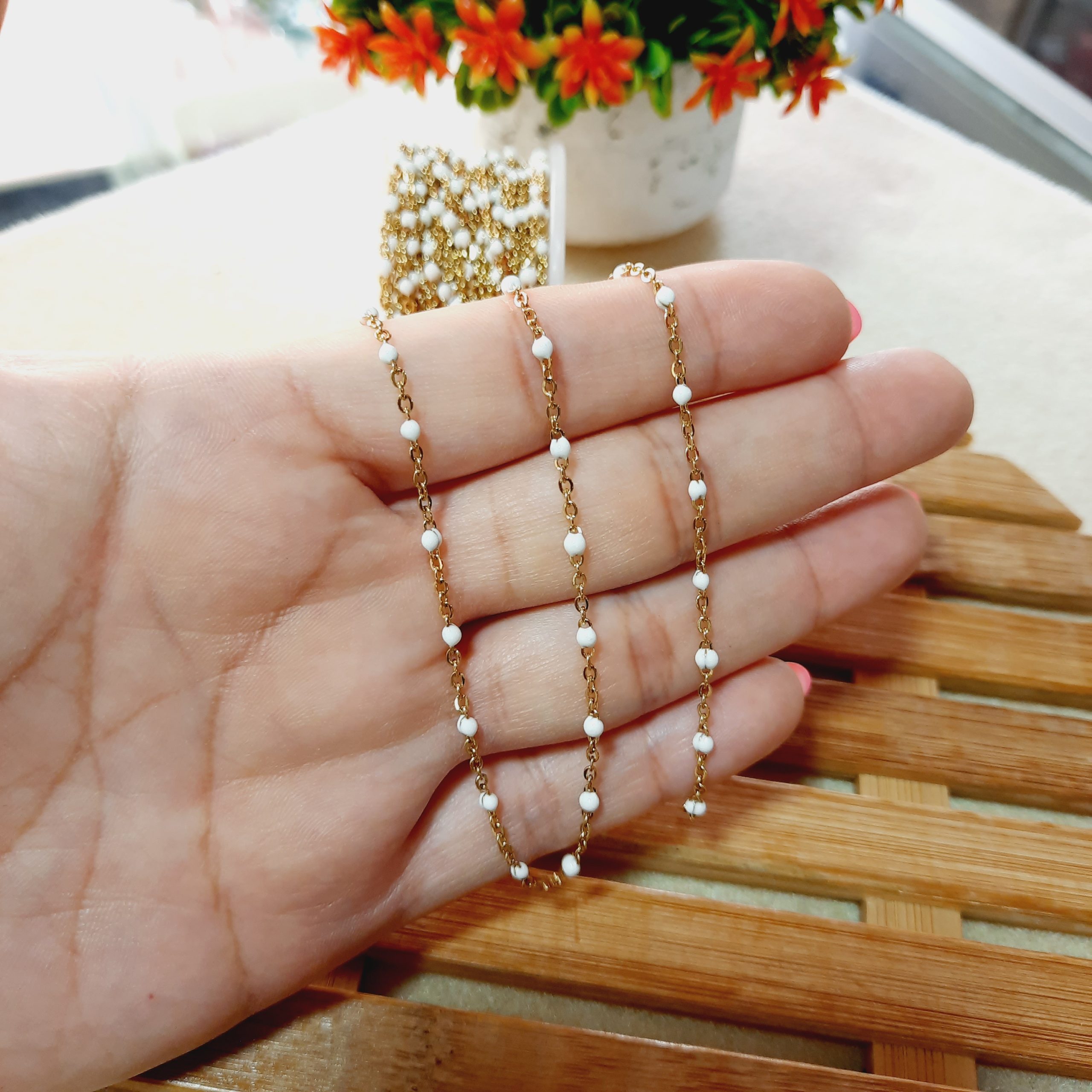 Cadena dorada de acero inoxidable puntos blancos pequeños – TIENDA ...