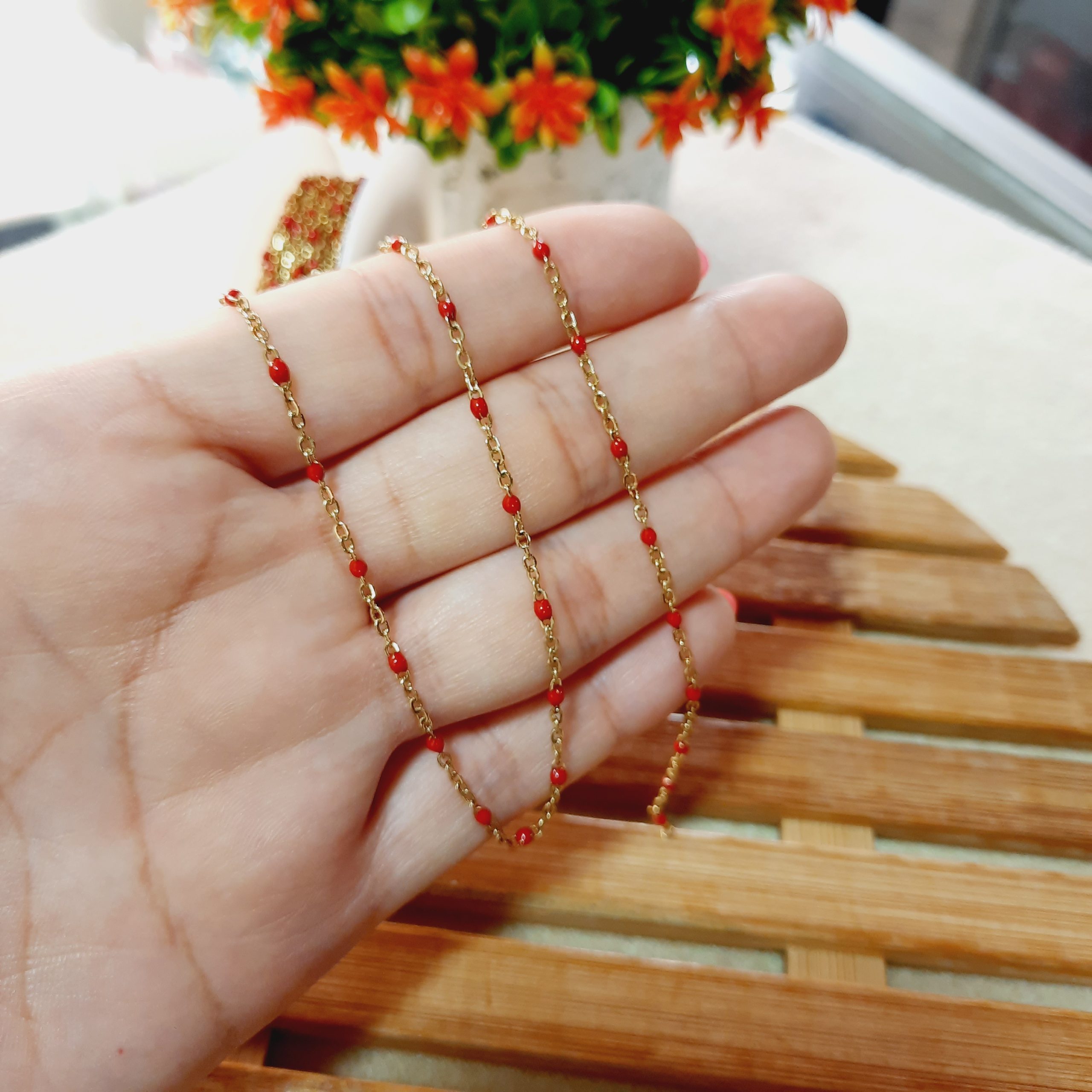 Cadena dorada de acero inoxidable puntos rojos pequeños – TIENDA ...